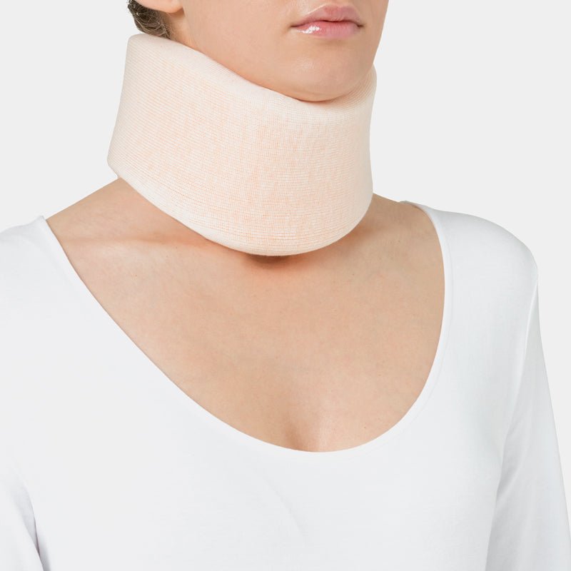 Collarín Cervical de Espuma Blanda AARON®